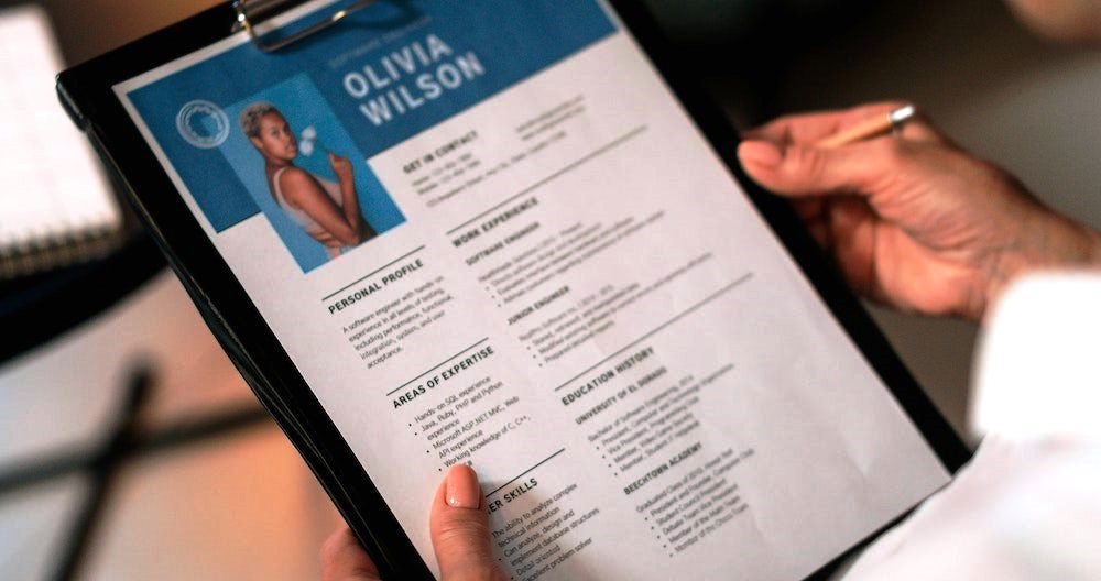 7 DIY (Do-It-Yourself) Resume Writing Tips Guide for All