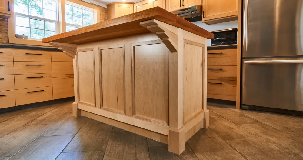 Easy DIY Kitchen Island