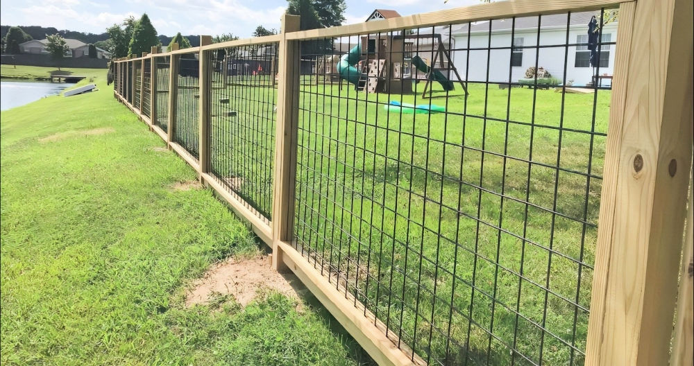 Modern DIY Hog Wire Fence: Step-by-Step Instructions