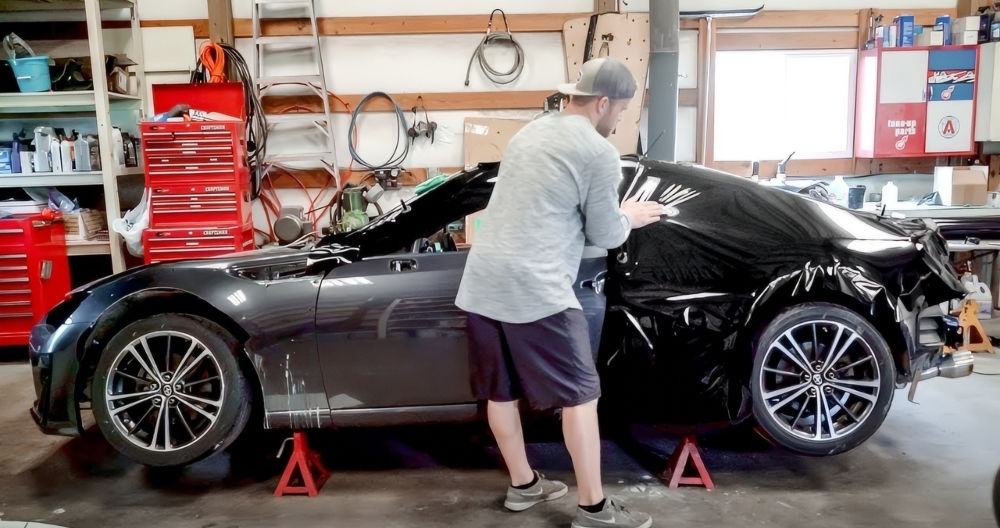 How to Vinyl Wrap a Car for A Professional Finish