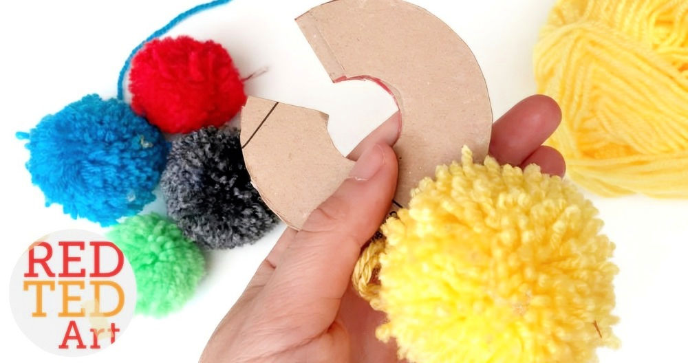 Easy DIY Cardboard Pom Pom Maker
